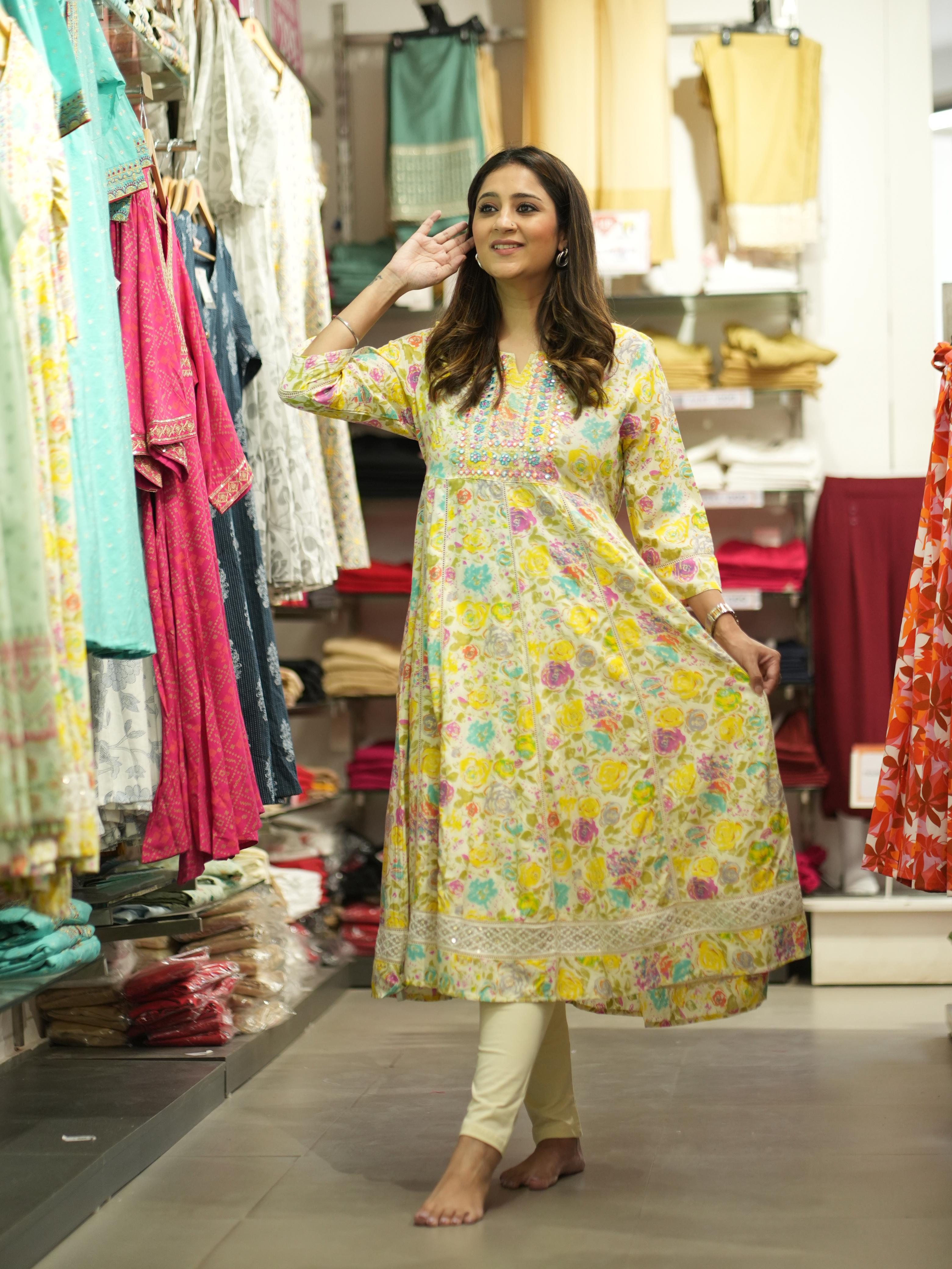 HyperMarket near Devendra Nagar | V-Mart